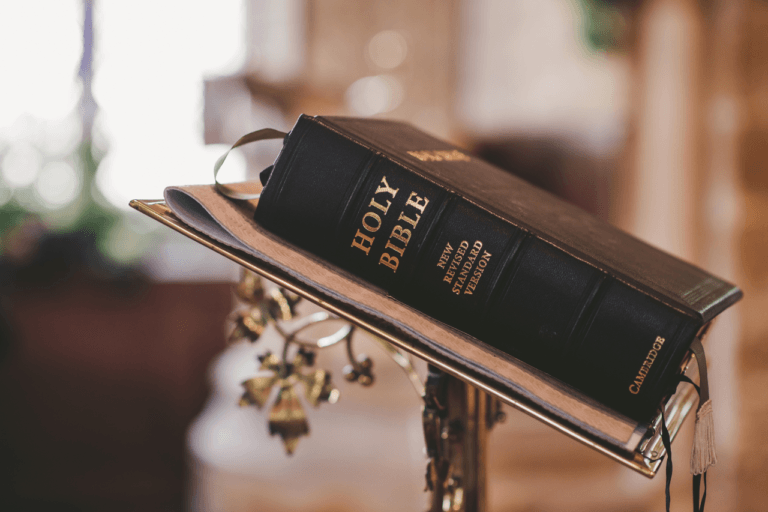5 Powerful Thursday Prayers and Blessings (with 37 Good Morning Messages)